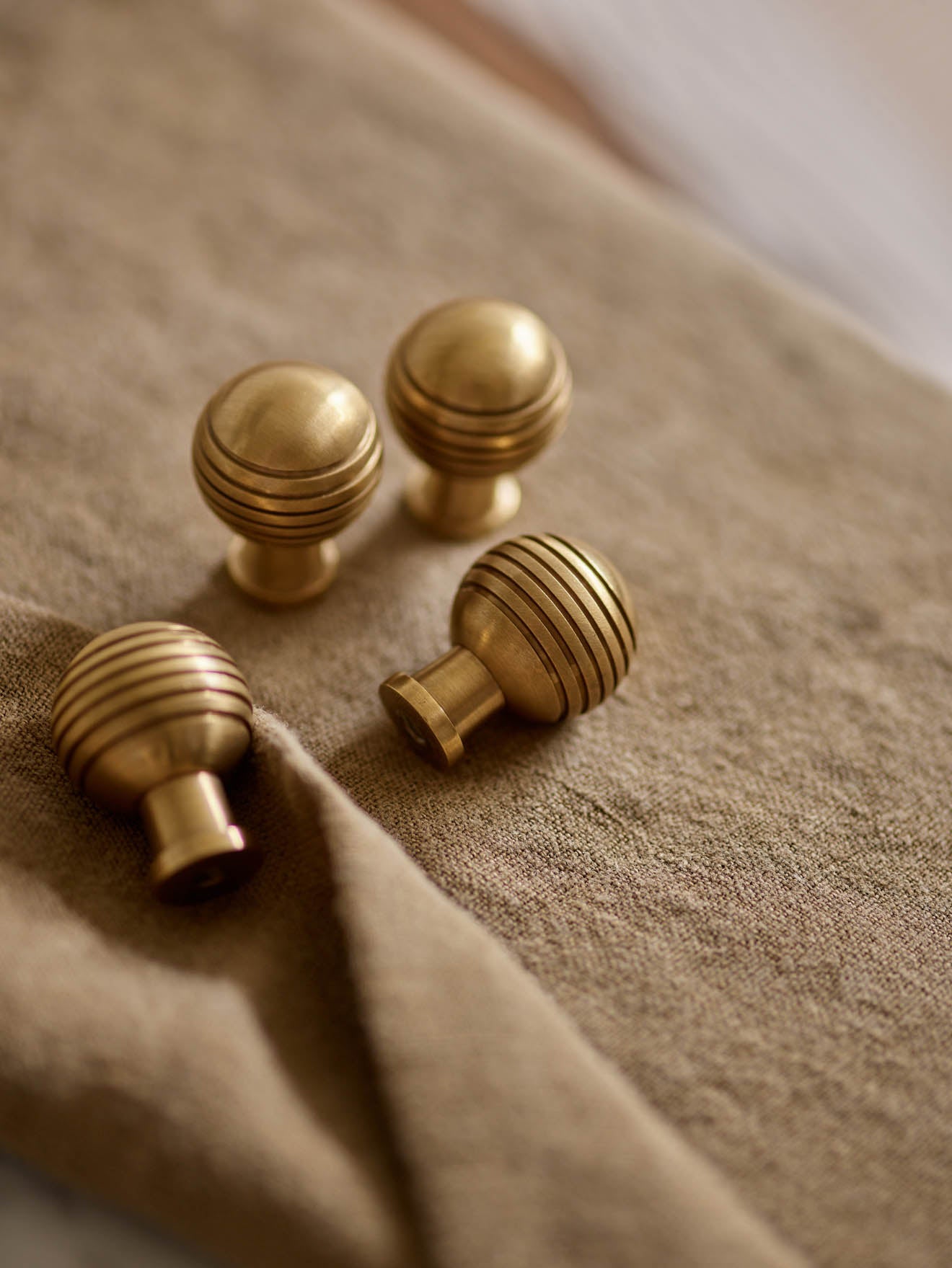Grove Grooved Rounded Knob, Matt Brass | Rowen & Wren