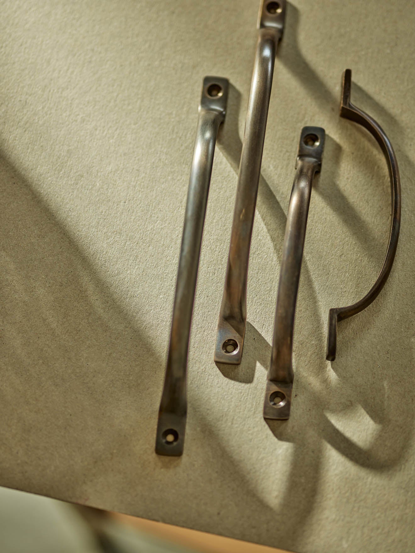 Grove Pull Handle, Long | Brass Pull Handle | Rowen & Wren