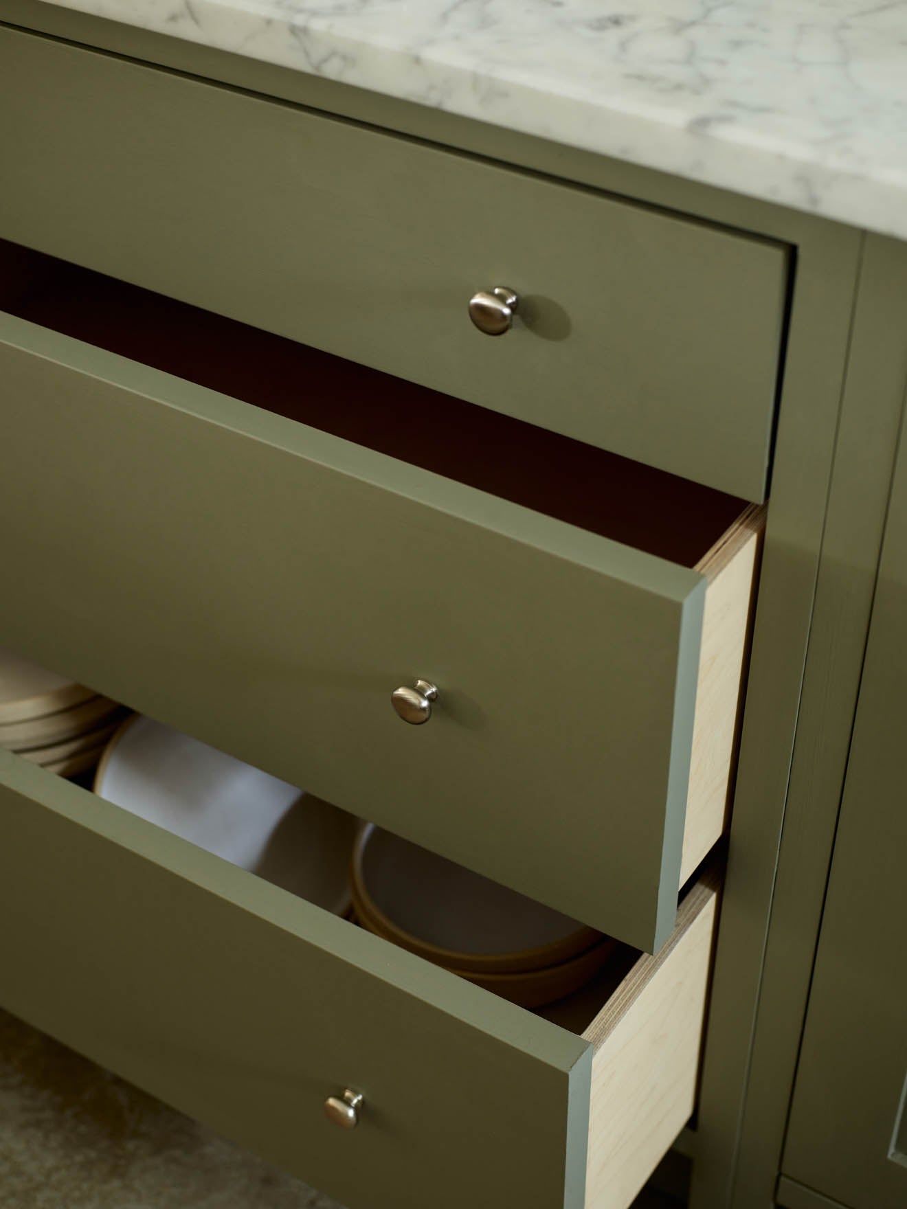 Grove Simple Knob, Large | Metal Drawer Knob | Rowen & Wren