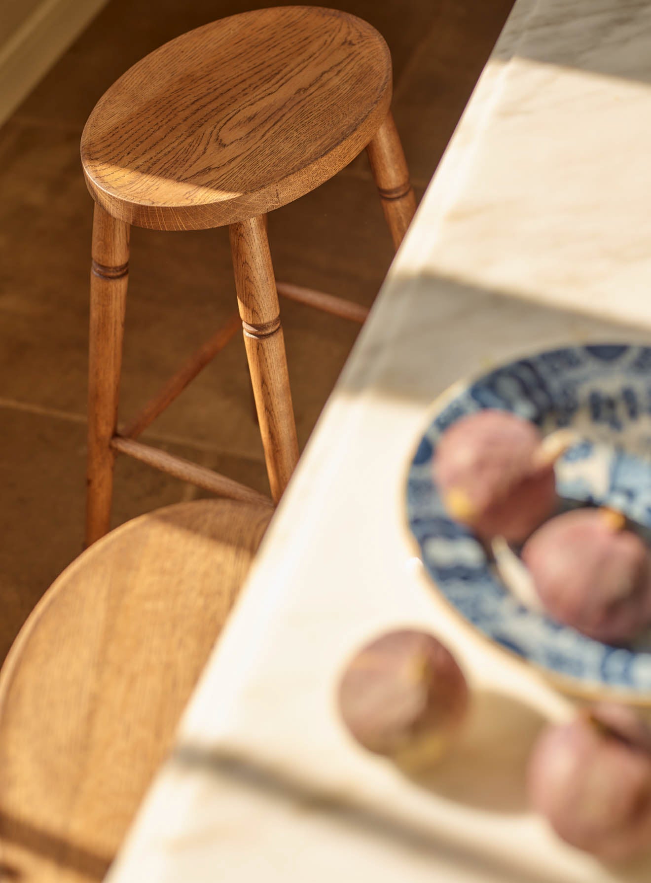 Oval Oak Bar Stool – Rowen & Wren