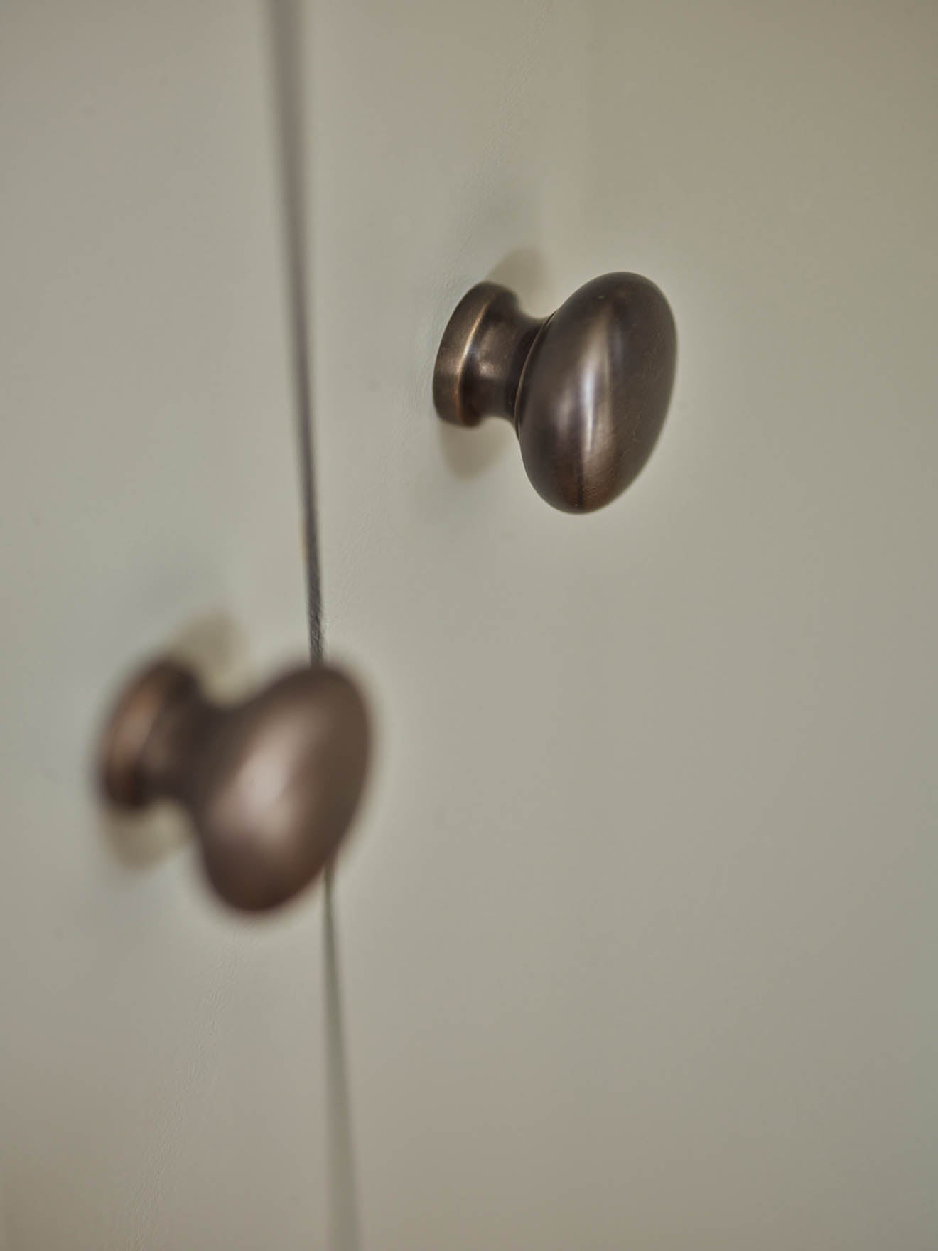 Grove Simple Knob, Small, Aged Bronze | Rowen & Wren