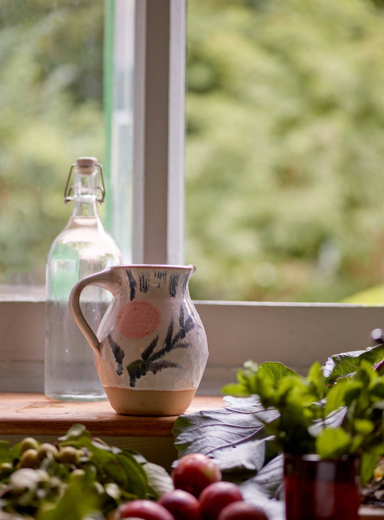 Flora Hand Painted Jug | Rowen & Wren