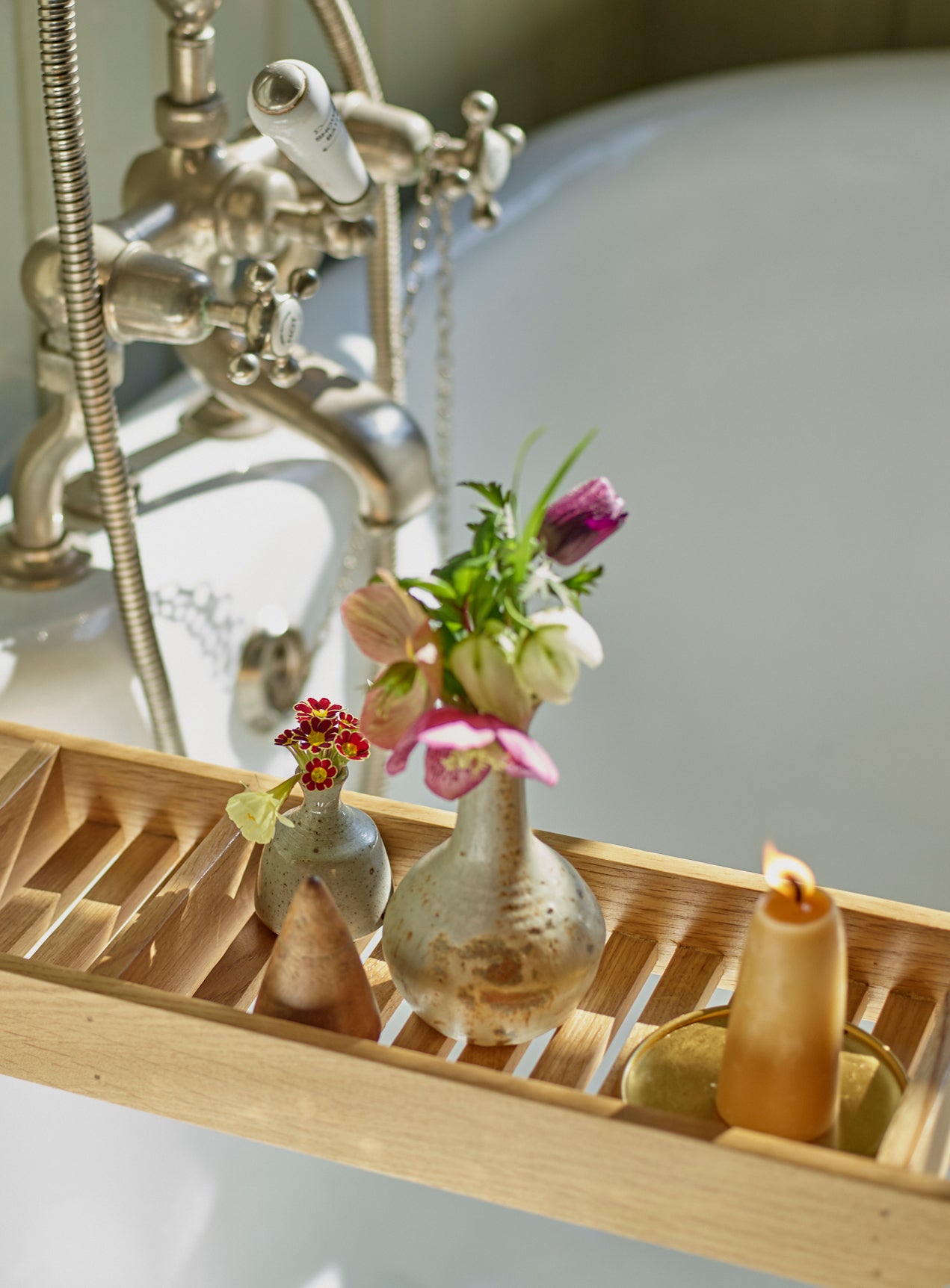 Harpley Oak Bath Caddy | Wooden Bath Tray | Rowen & Wren